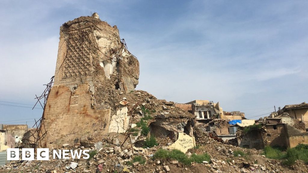 Mosul: A city still in ruins, two years after defeat of IS - BBC News