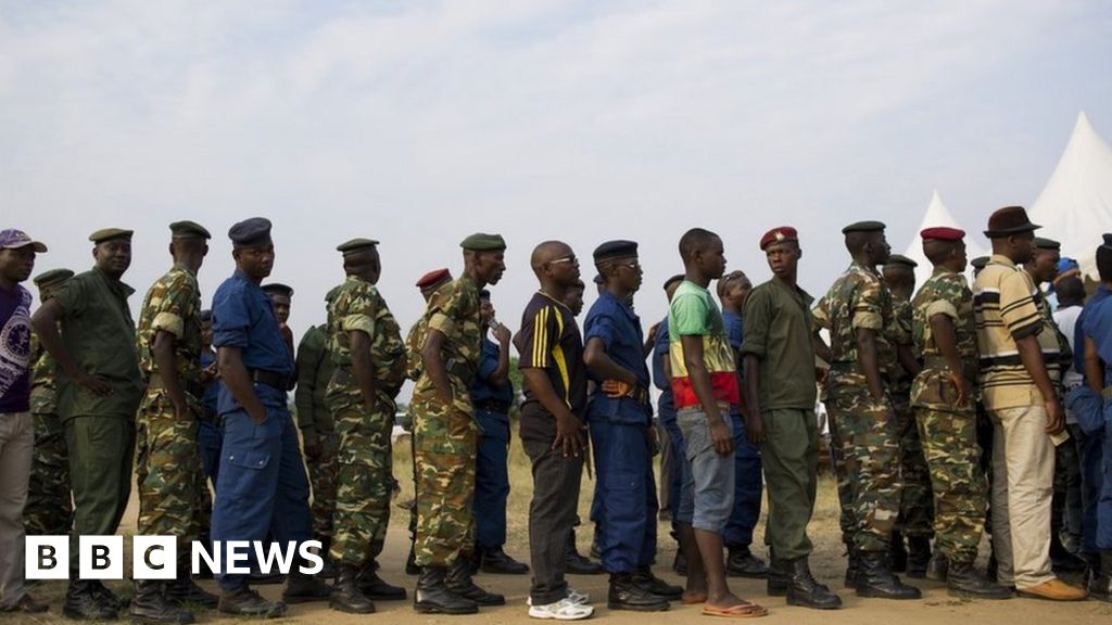 Burundi elections: 'Grenade' targets polling station - BBC News