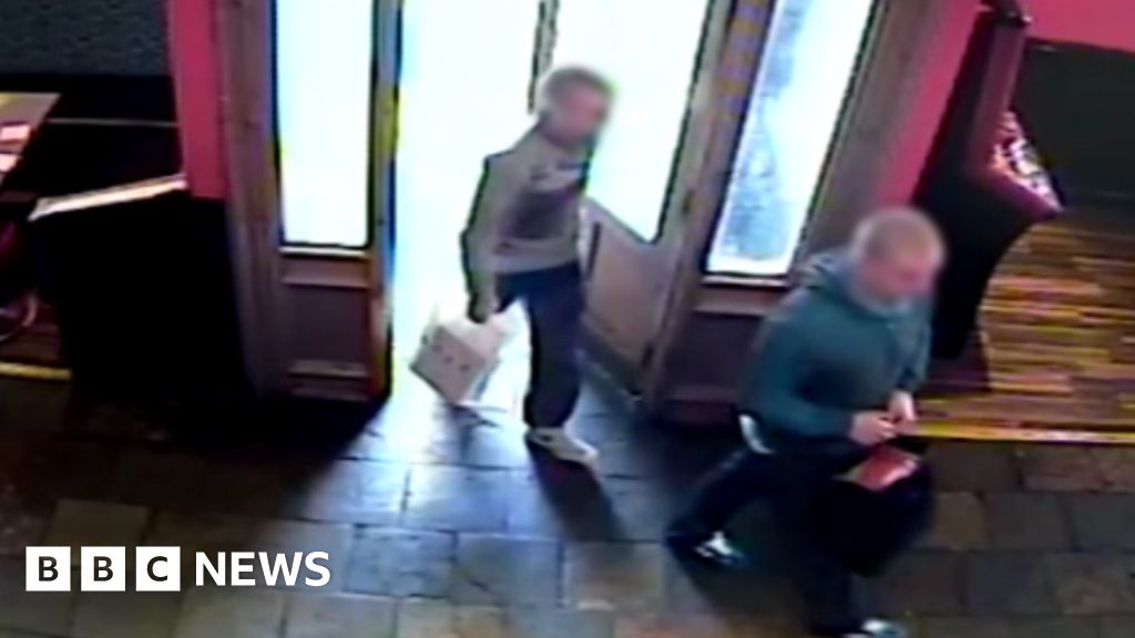 Teenagers guilty of killing two men in Bathgate - BBC News