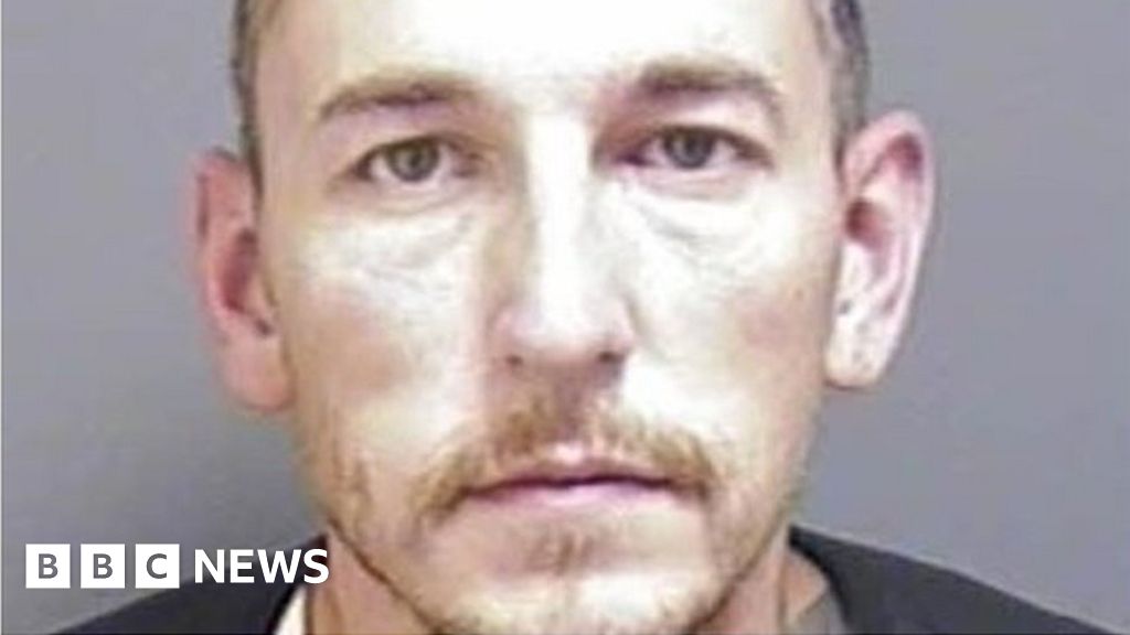 Camborne stalker police search for Christopher Nicholas