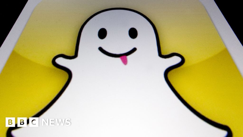 Snapchat launches #BeStrong filter to help stop cyberbullying - BBC News