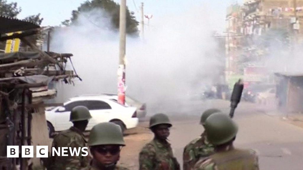 Kenya election: Police fire tear gas at Odinga's supporters