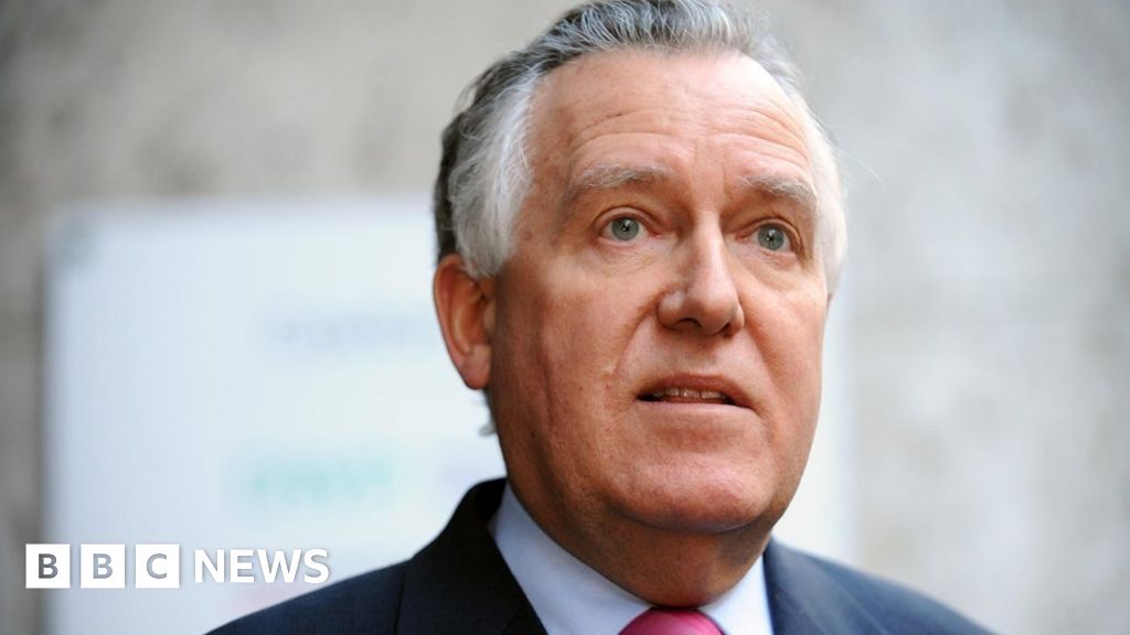Peter Hain accuses London law firm of 'whitewash' - BBC News
