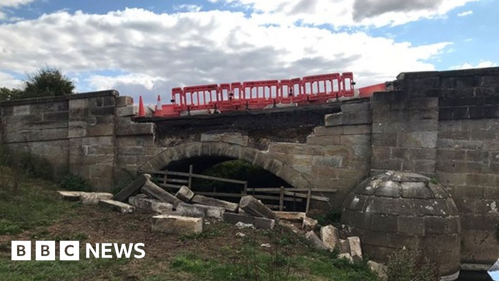 Bubwith bridge closure shortened after complaints from villagers - BBC News
