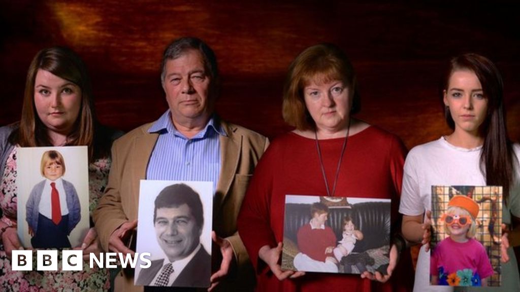 Dunblane tragedy: The stories of those left behind - BBC News