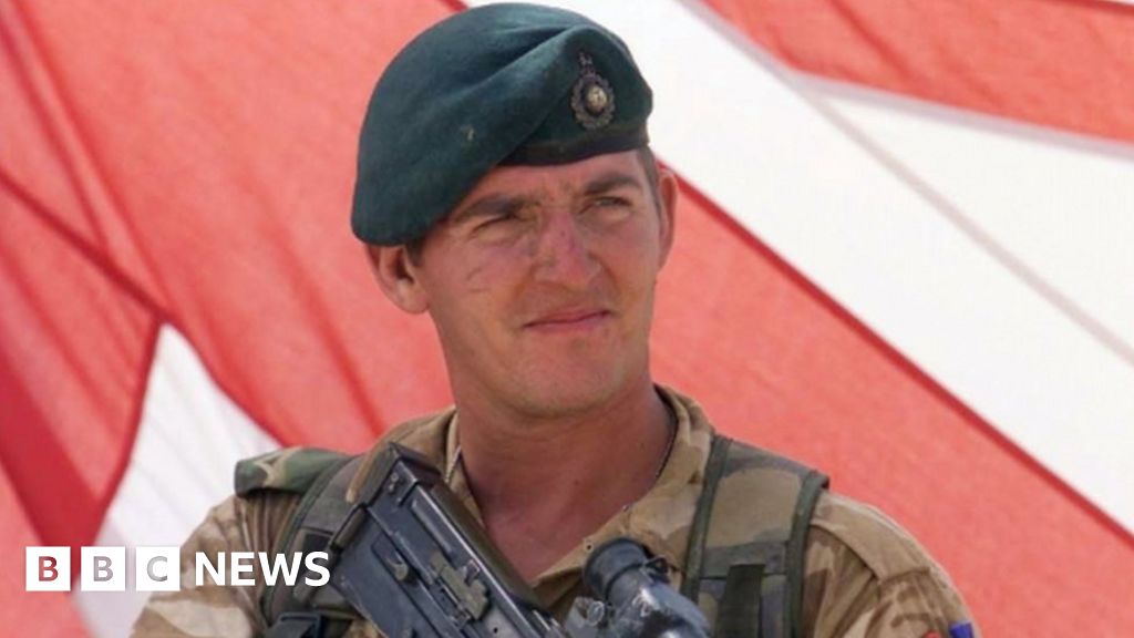 Calls to review murder sentence of Sergeant Alexander Blackman - BBC News