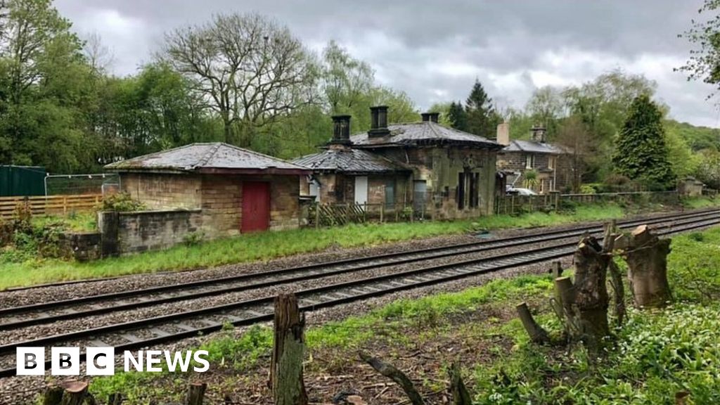 Bike ride to take place to help restore Wingfield Station - BBC News