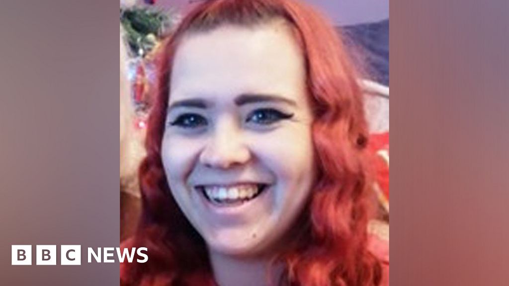 M65 crash: Family tribute to daughter killed after car lost control