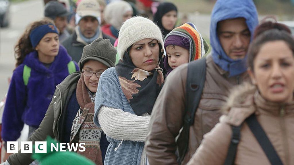 Europe migrant crisis: Germany expects 'up to 300,000' this year - BBC News Europe migrant crisis: Germany expects 'up to 300,000' this year - BBC News