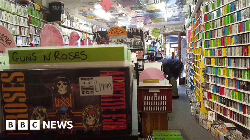 Frome record shop marks 20 years in business - BBC News