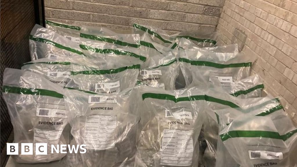 Cookstown: Cannabis worth £1.7m seized from lorry - BBC News