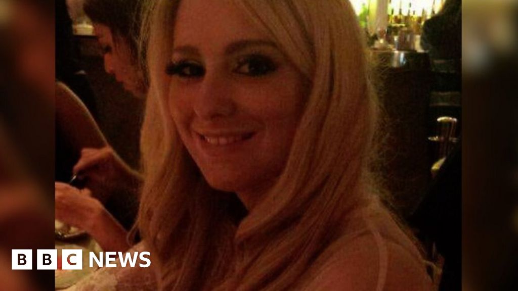 Kelly Kennedy's mum on speaking to young drivers - BBC News