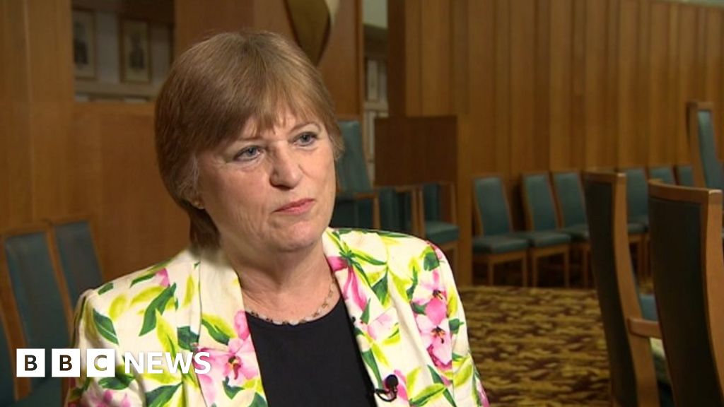 Call to boost number of women councillors in the East - BBC News