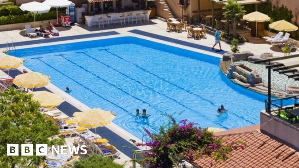 Turkey hotel staff 'sorry' after fake ISIS attack with commentary - BBC ...