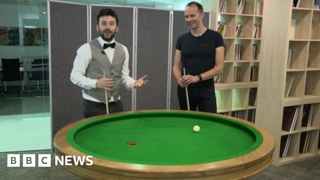 Geometry and pool: Playing a game of loop - BBC News