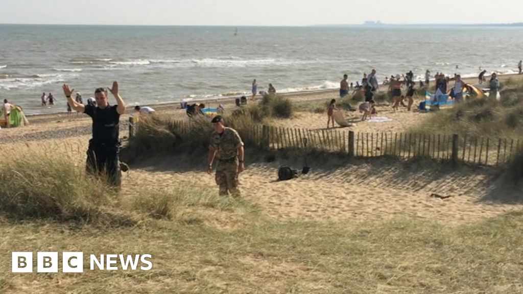 Walberswick evacuated as wartime bomb detonated on beach - BBC News