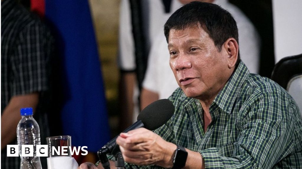Philippines' Duterte condemned for saying journalists deserved to die - BBC News