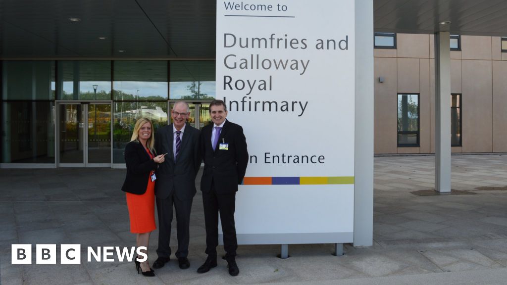 New Dumfries hospital completed on schedule - BBC News