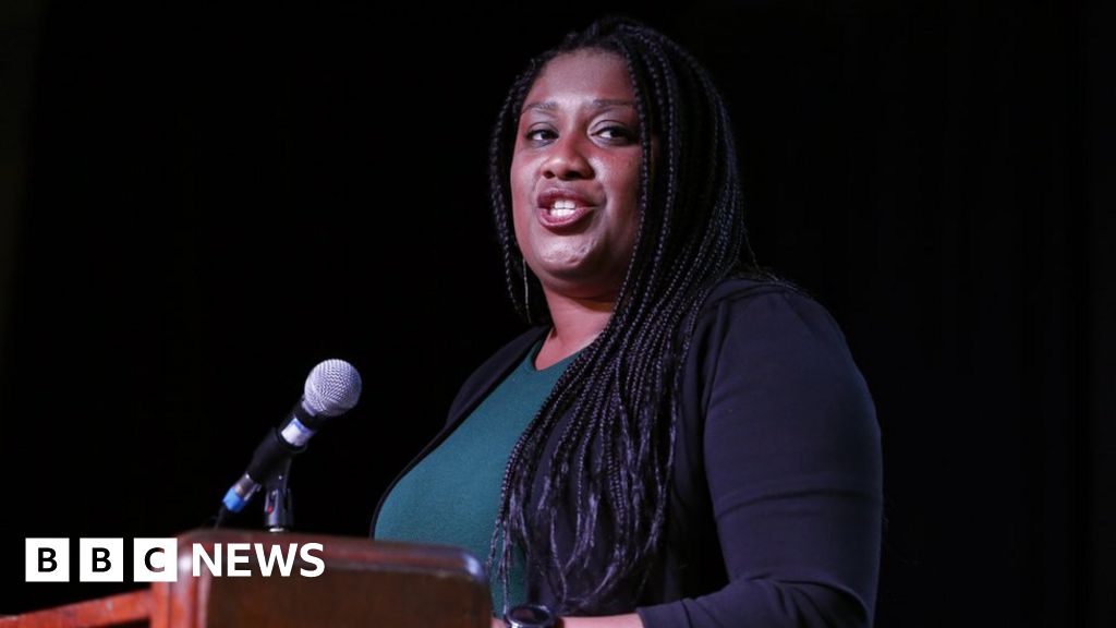 Caption mix-ups 'show lack of respect' for black MPs - BBC News