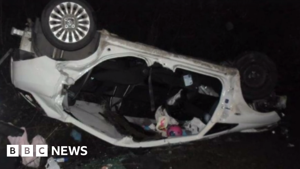 Dumfries roundabout crash victim remains in serious condition - BBC News