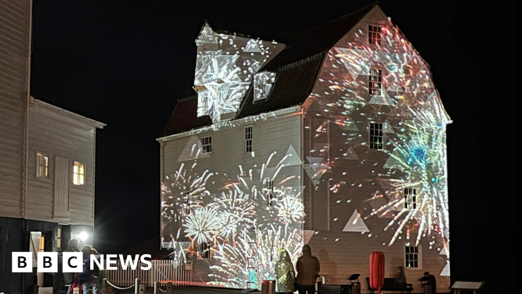 Suffolk firework display: Eco-friendly show returns to Woodbridge