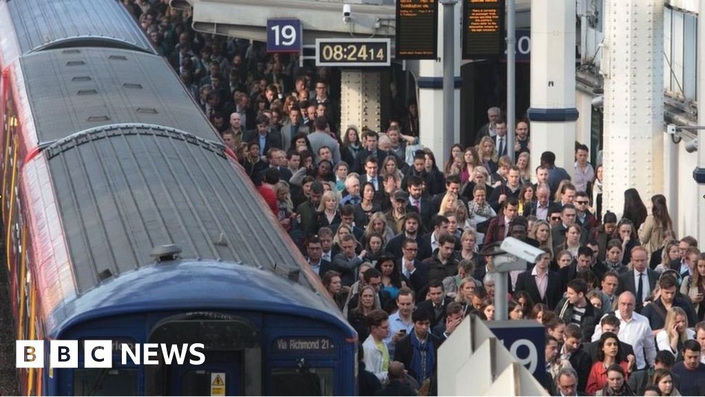 Revealed: Britain's busiest and quietest stations - BBC News