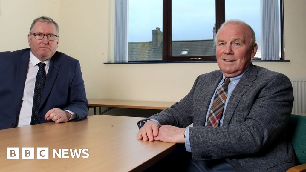 Dr John Kyle joins UUP weeks after quitting PUP - BBC News