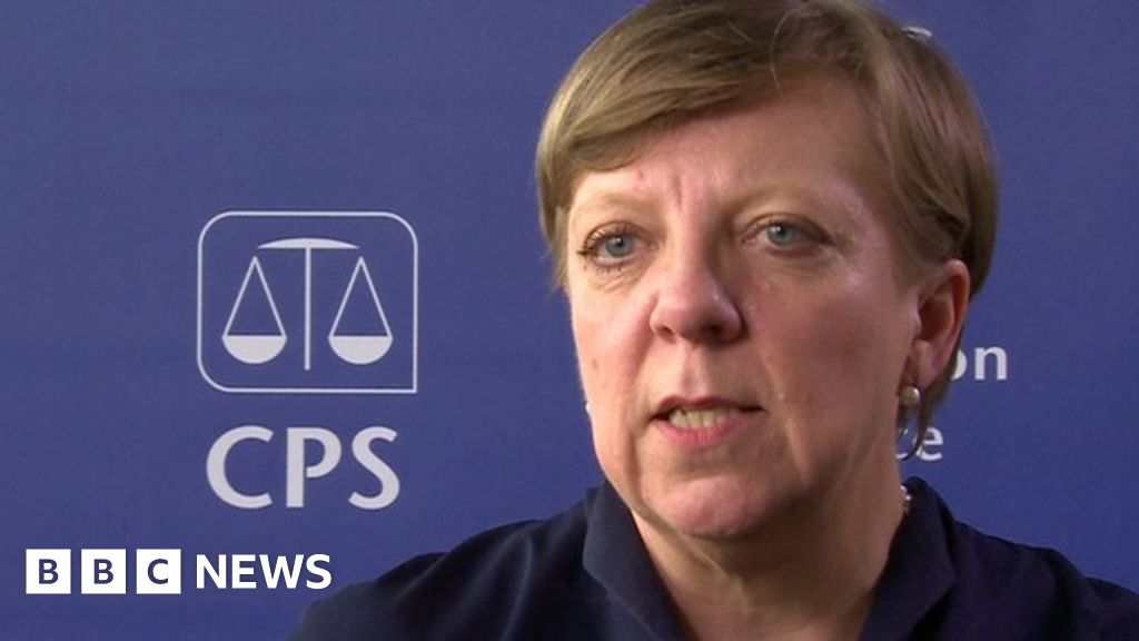 Janner case: Alison Saunders 'accepts' review of decision - BBC News