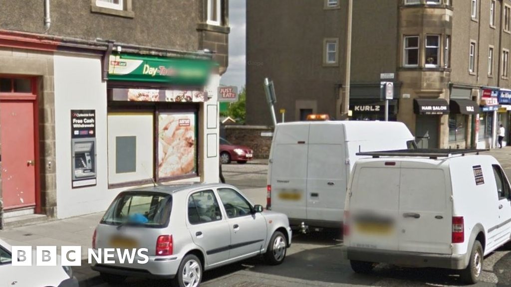Michael Martin jailed over armed robbery in Edinburgh shop - BBC News