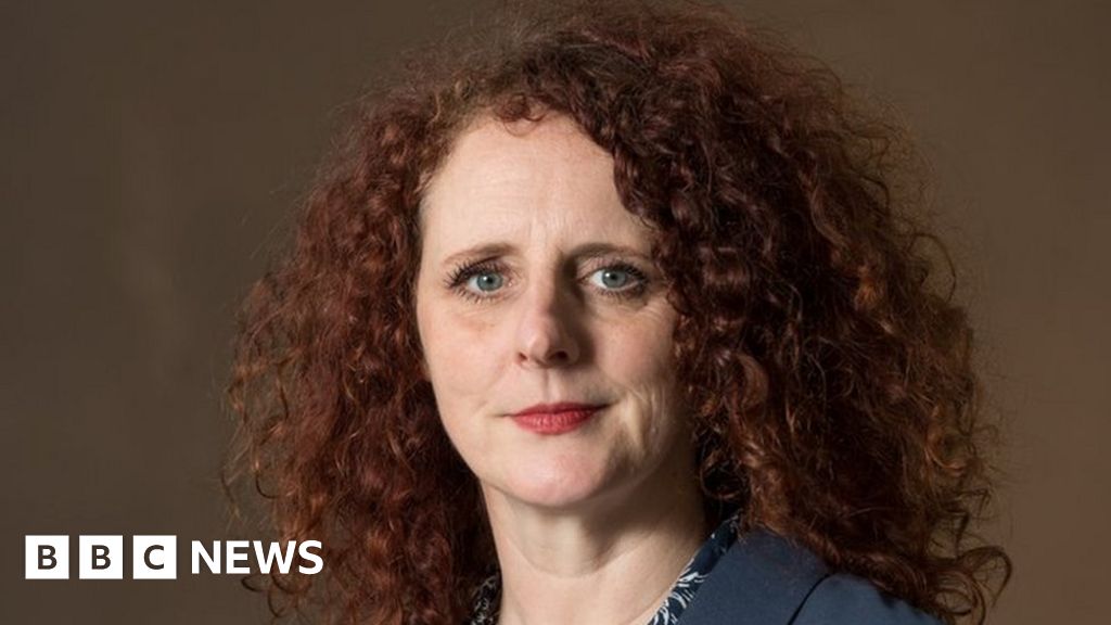 Women's Prize for Fiction: Maggie O'Farrell wins for Hamnet, about ...