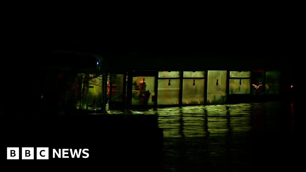 Flooded Dailly bus: 'waves were lapping the window' - BBC News