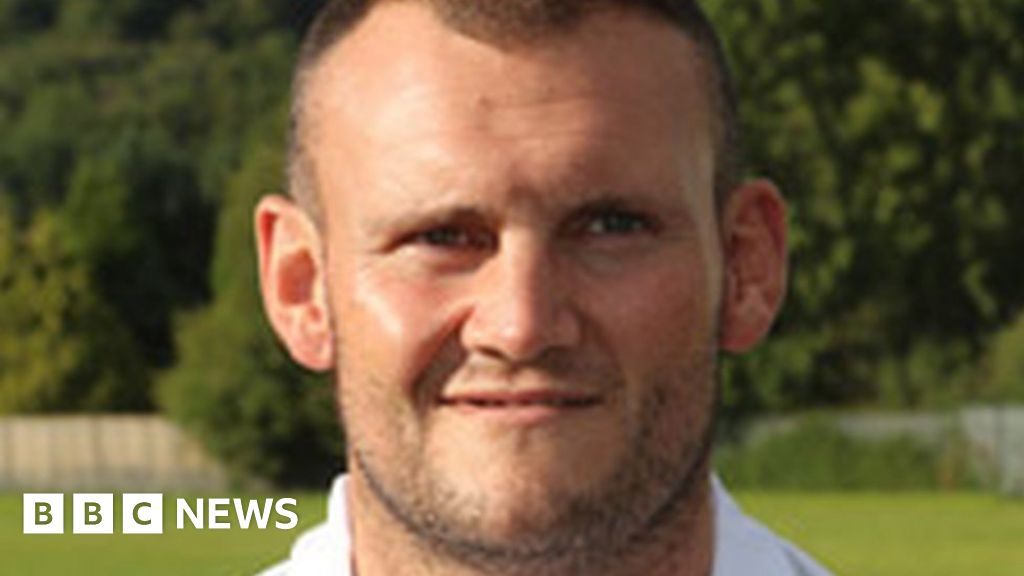 Drink-driving PC Daniel Preece jailed for lying about crash - BBC News