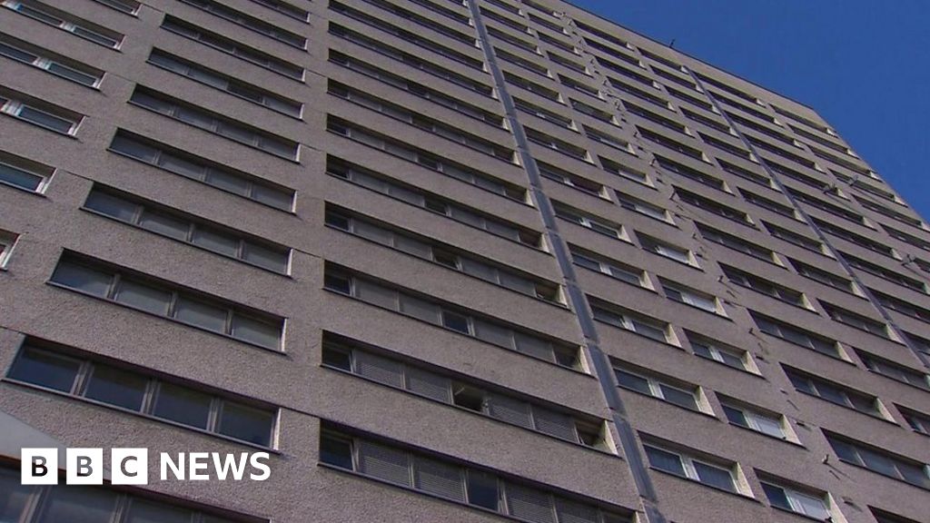 Fire safety at Birmingham tower block 'unforgivable' - BBC News