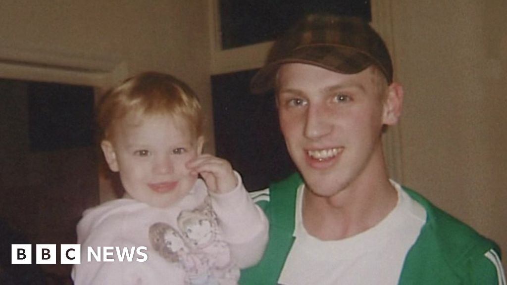 Appeal decade after Adam Chadwick shot dead in Leeds - BBC News