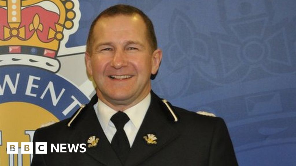 Julian Williams is new Gwent Police deputy chief constable - BBC News