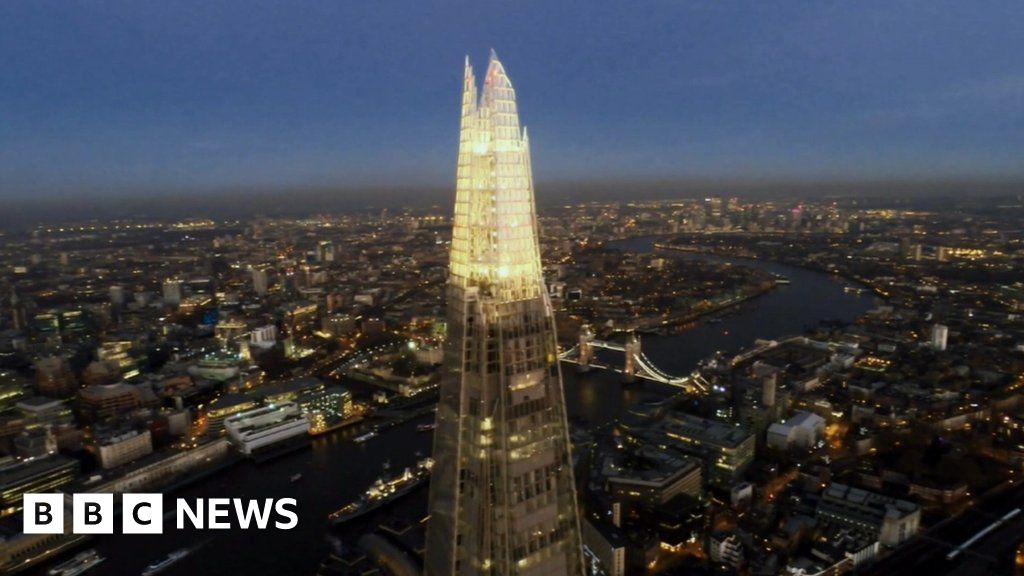 Filmmaker made 'Climbing The Shard' without being stopped - BBC News