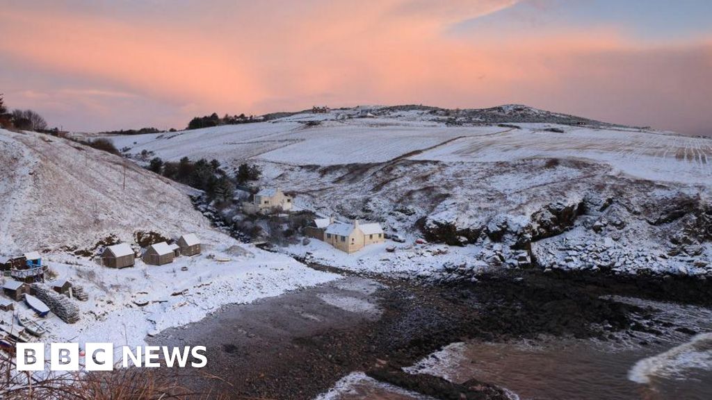 Scotland snow: Your pictures across the country - BBC News