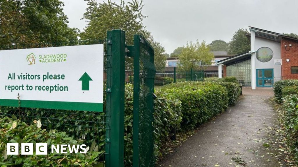 Stroud school ready to open after £1m refurbishment - BBC News