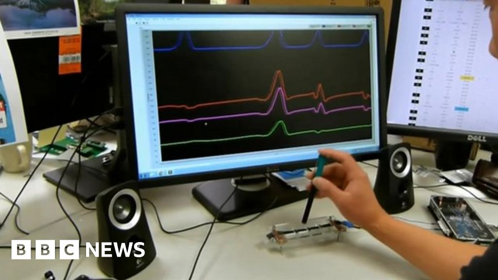 'Smart rubber could power devices' - BBC News