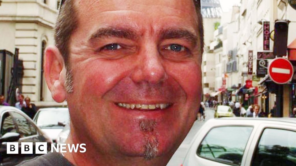 Clutha crash: Pilot David Traill's reputation 'sullied' by inquiry