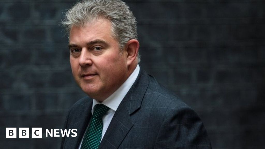 Tories chairman Brandon Lewis vows to 'stamp out' Islamophobia - BBC News