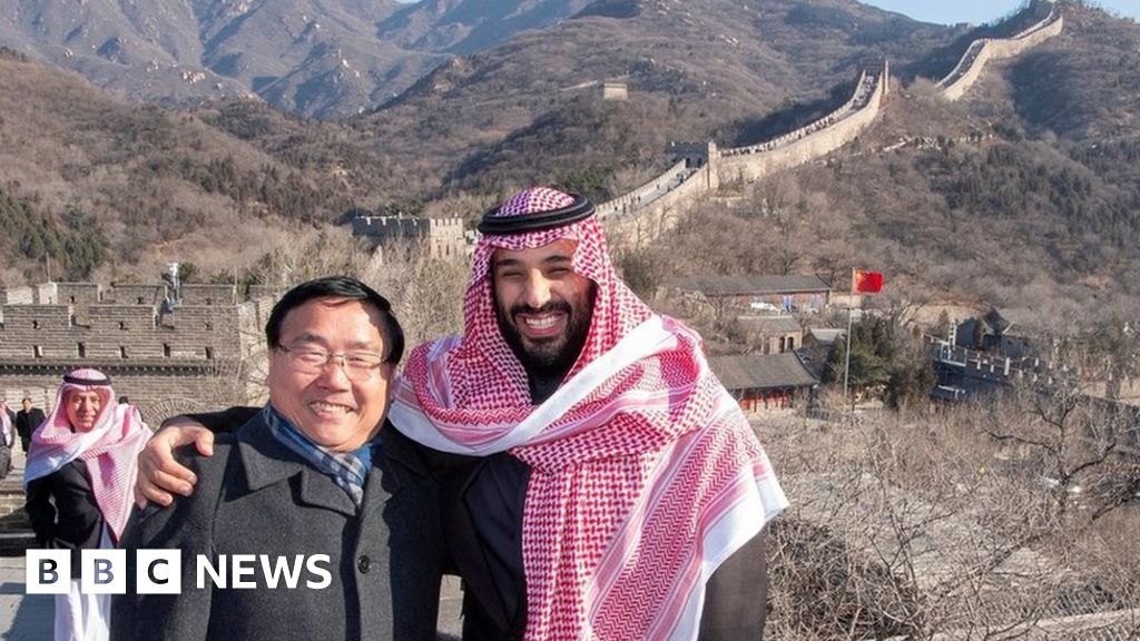 Saudi Arabia: Crown Prince MBS takes charm offensive East - BBC News