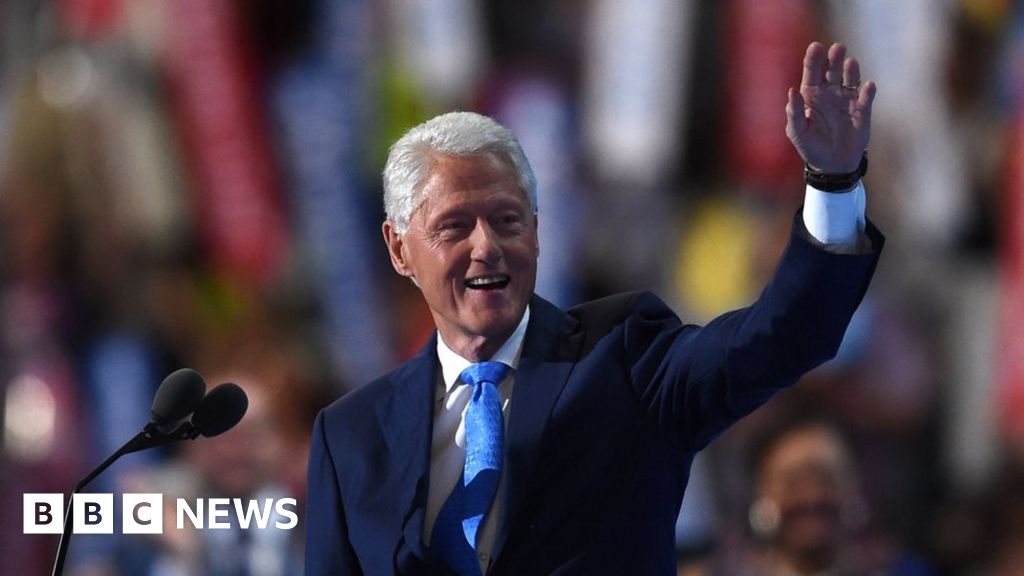 US election: Bill Clinton backs 'best friend' Hillary to lead US - BBC News