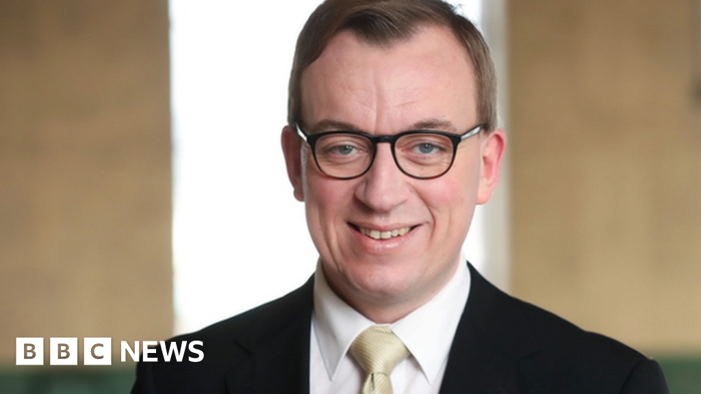 DUP MLA Christopher Stalford dies aged 39