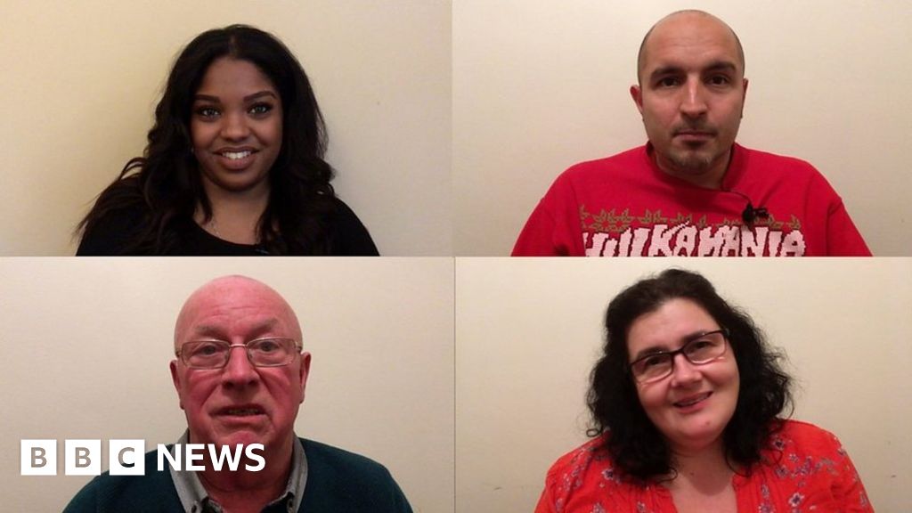 Samaritans volunteers talk about life at the end of the phone - BBC News