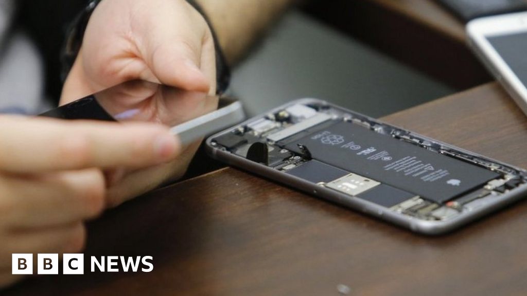 FBI pressured on cost of iPhone hack tool - BBC News