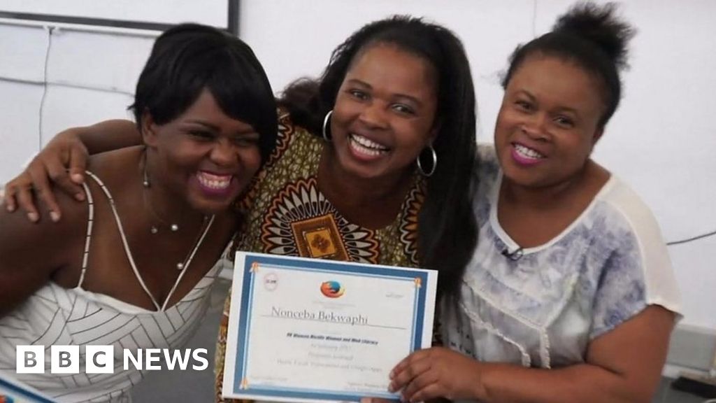 The South Africa township women learning tech - BBC News