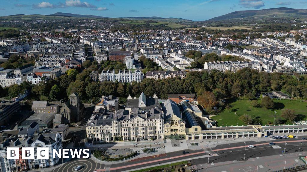 Businesses vote no confidence in Manx budget, lobby group says