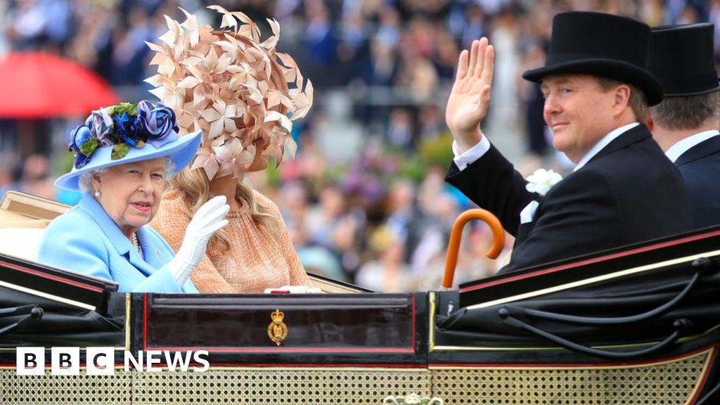Royal Ascot: Day one in pictures - BBC News