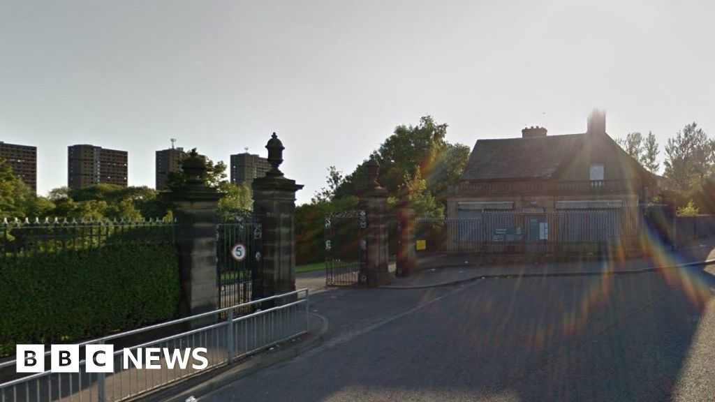 Woman indecently assaulted in Glasgow's Cardonald Cemetery - BBC News